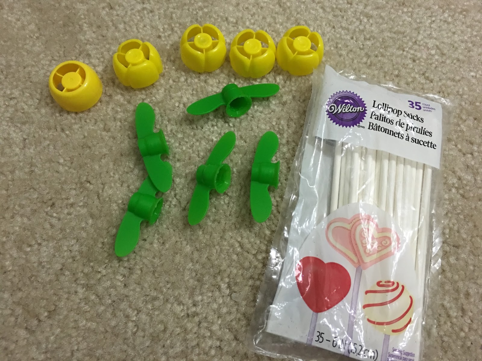 Nisha's Creative Arts and Crafts.: UPCYCLED GARDEN FLOWERS USING MOTT'S ...