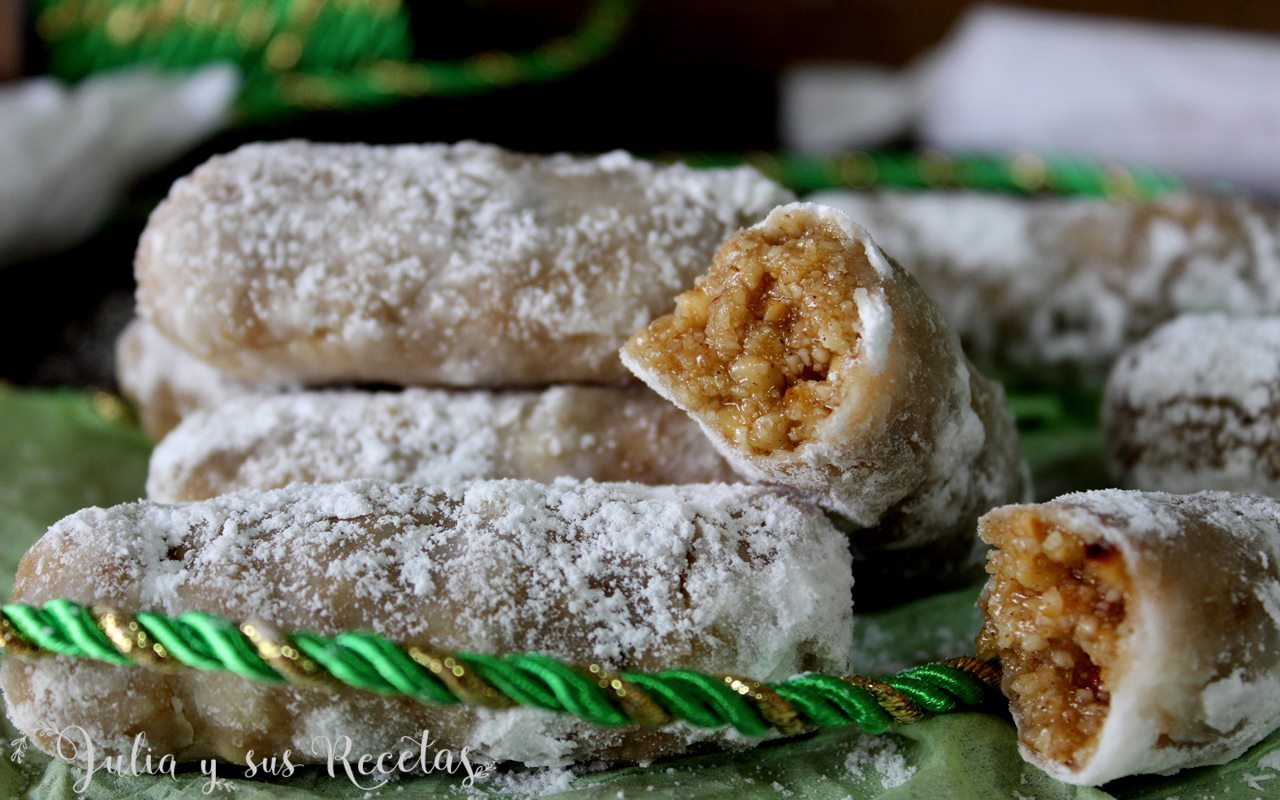 JULIA Y SUS RECETAS: Alfajores andaluces de almendra y miel