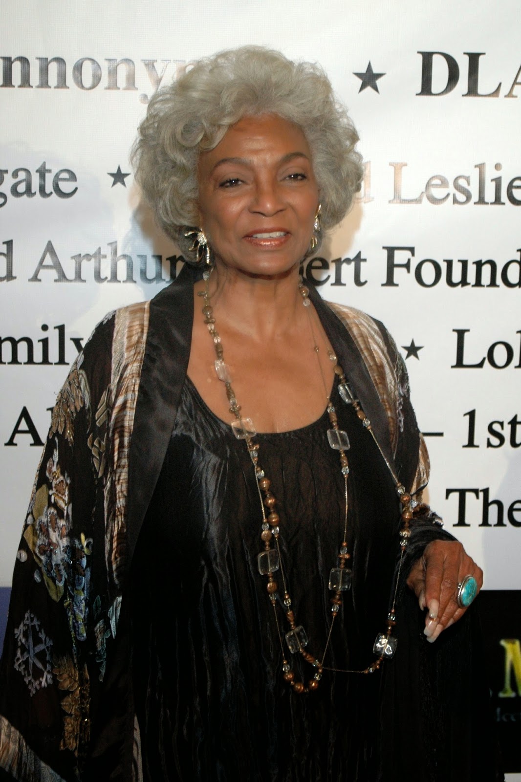 2CWDU: Happy Birthday... Ms Nichelle Nichols...