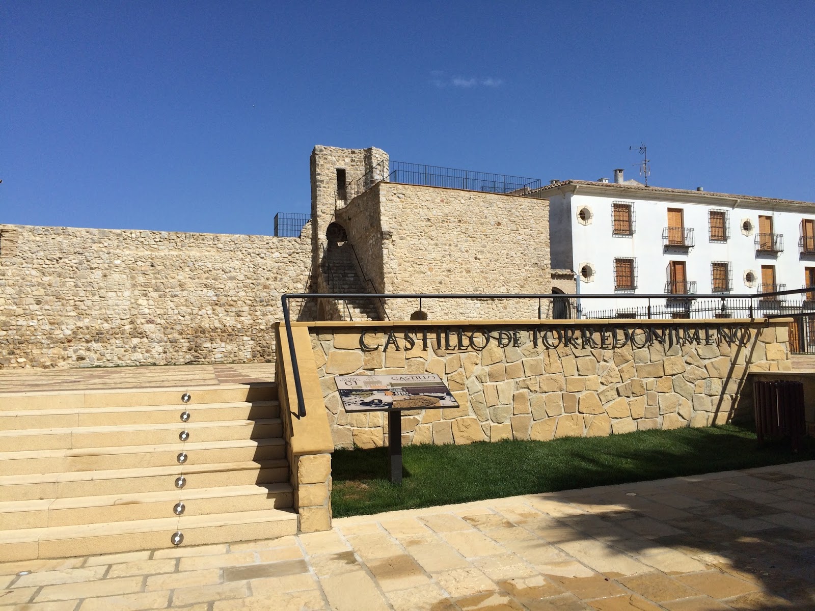El mundoblog de Miguel Caballero: El Castillo de Torredonjimeno ... El mundoblog de Miguel Caballero: El Castillo de Torredonjimeno ...