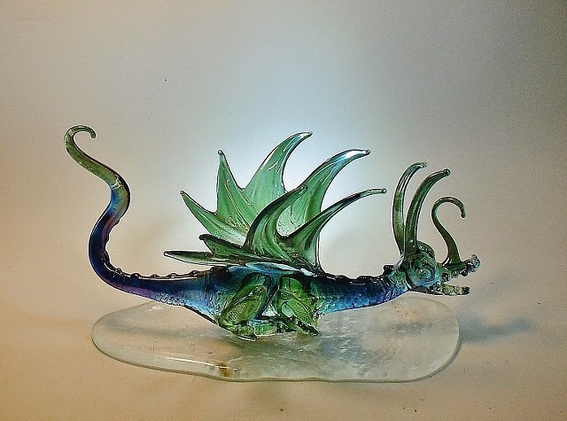 Glassbloggery: #Glass Dragon on a Lead Crystal Base