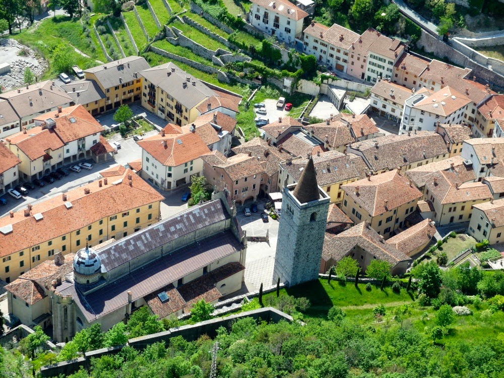 Le montagne alle quali appartengo: Spigolo del Glemine (710 m.s.l.m.)