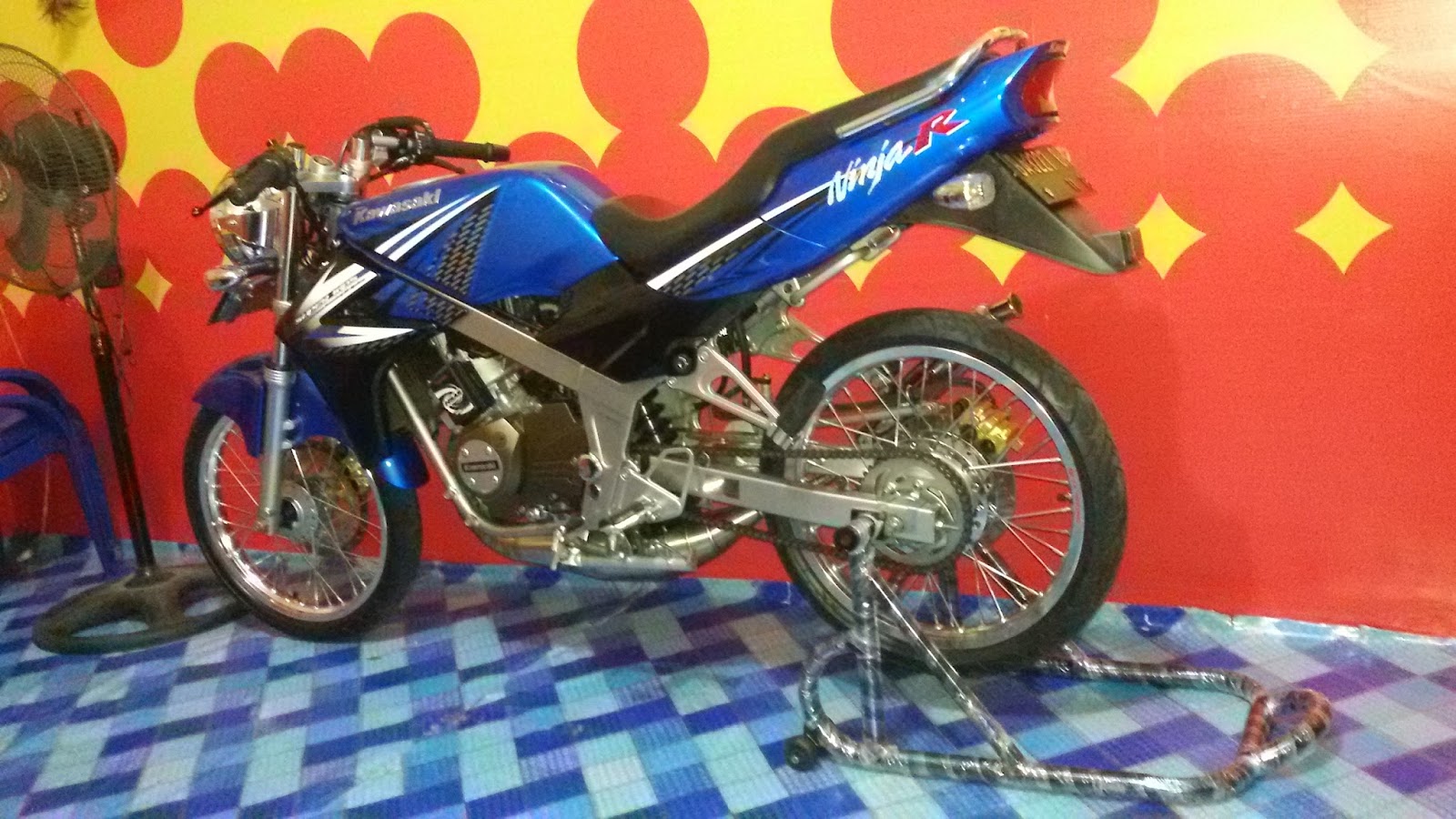 ninja r : mofikasi ninja r biru