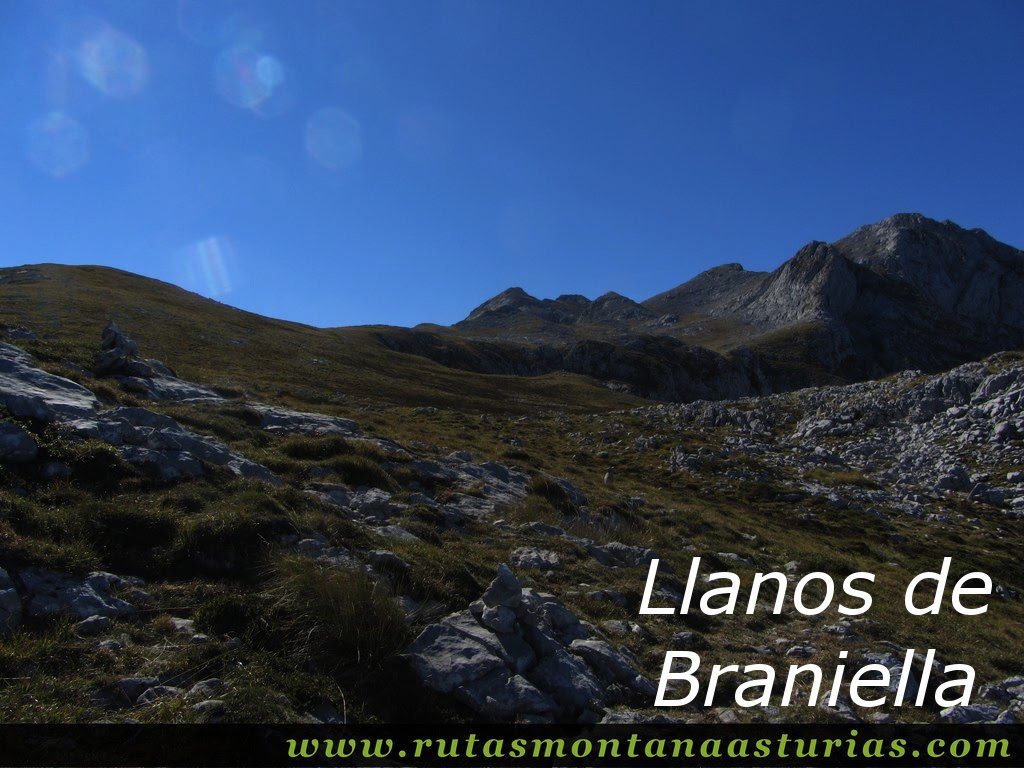 RUTA al CUETO TEJAO y PICO BORO desde JITO ESCARANDI, Cabrales | Pasu A ...