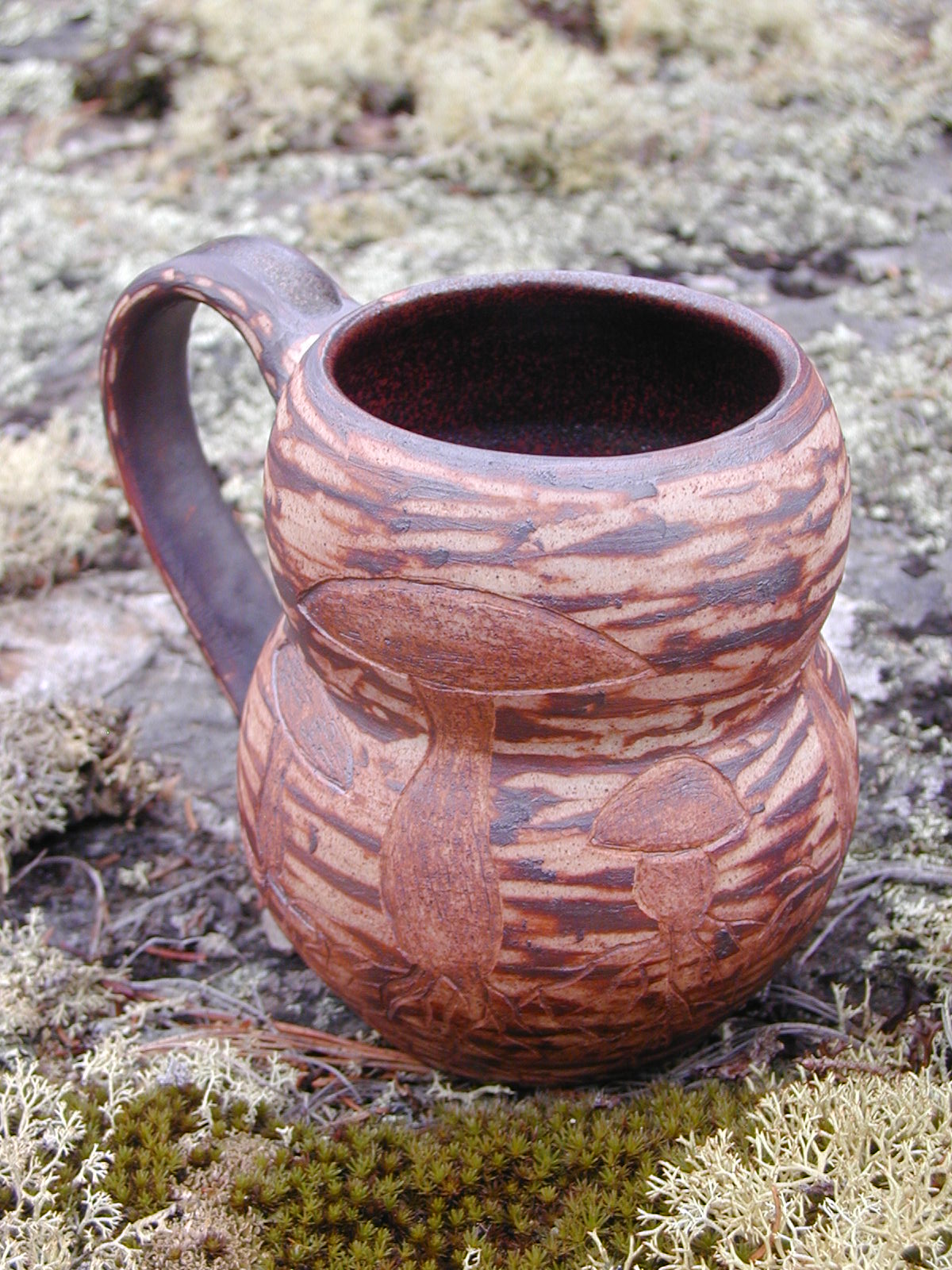 Riverdragon Ceramics: What is sgraffito?