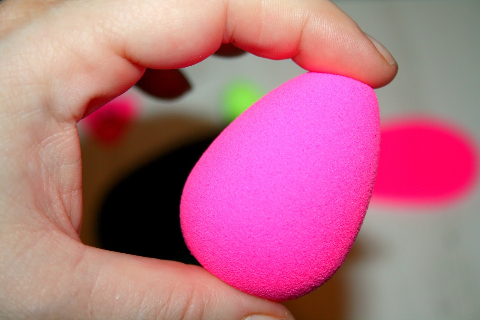 Beautyqueenuk | A UK Beauty and Lifestyle Blog: The Beauty Blender