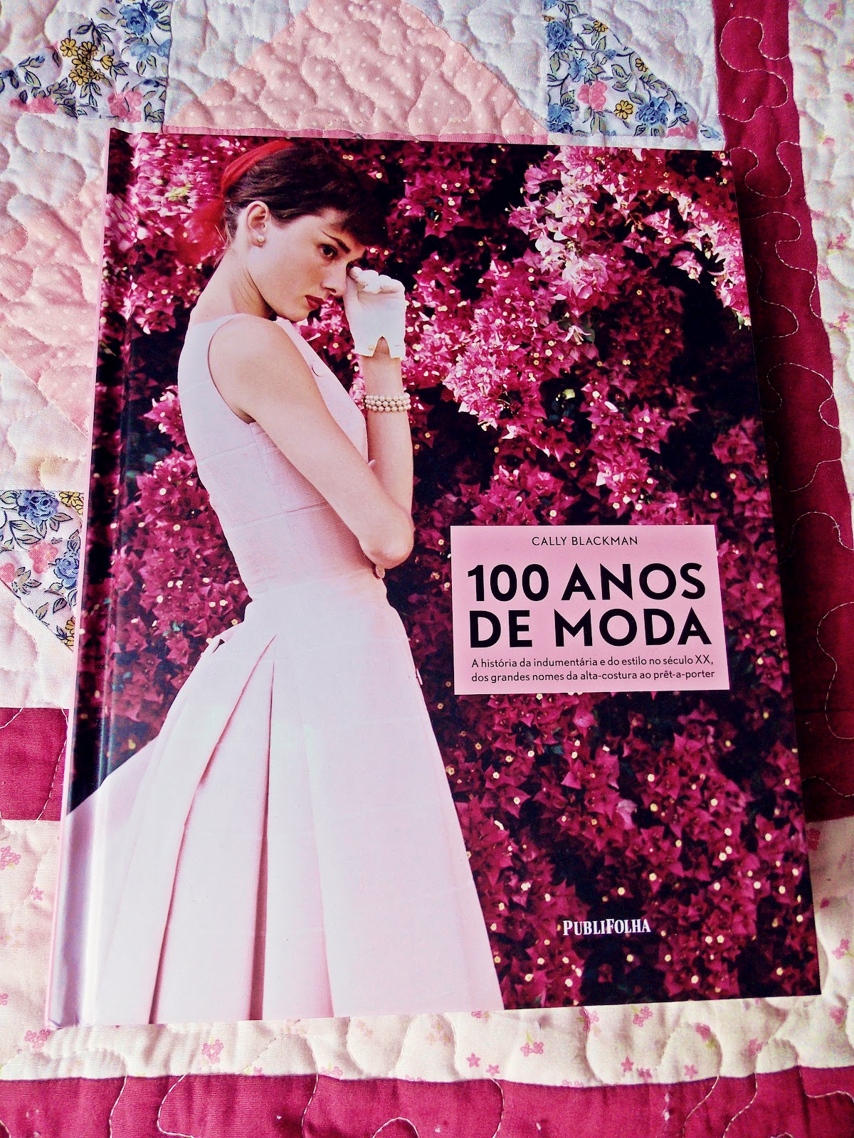 No Modo Aleatório: Dica de Leitura - 100 Anos de Moda