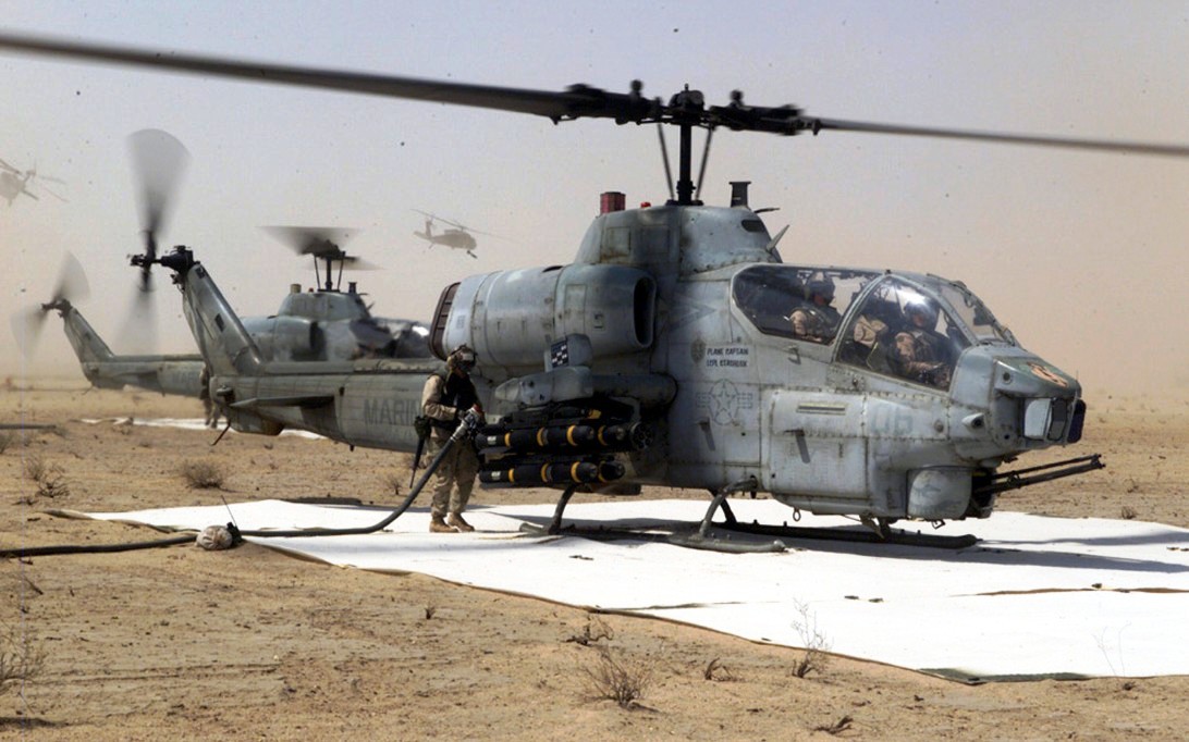 AH-1W Super Cobra (Wallpaper 2) aircraft photo gallery | AirSkyBuster