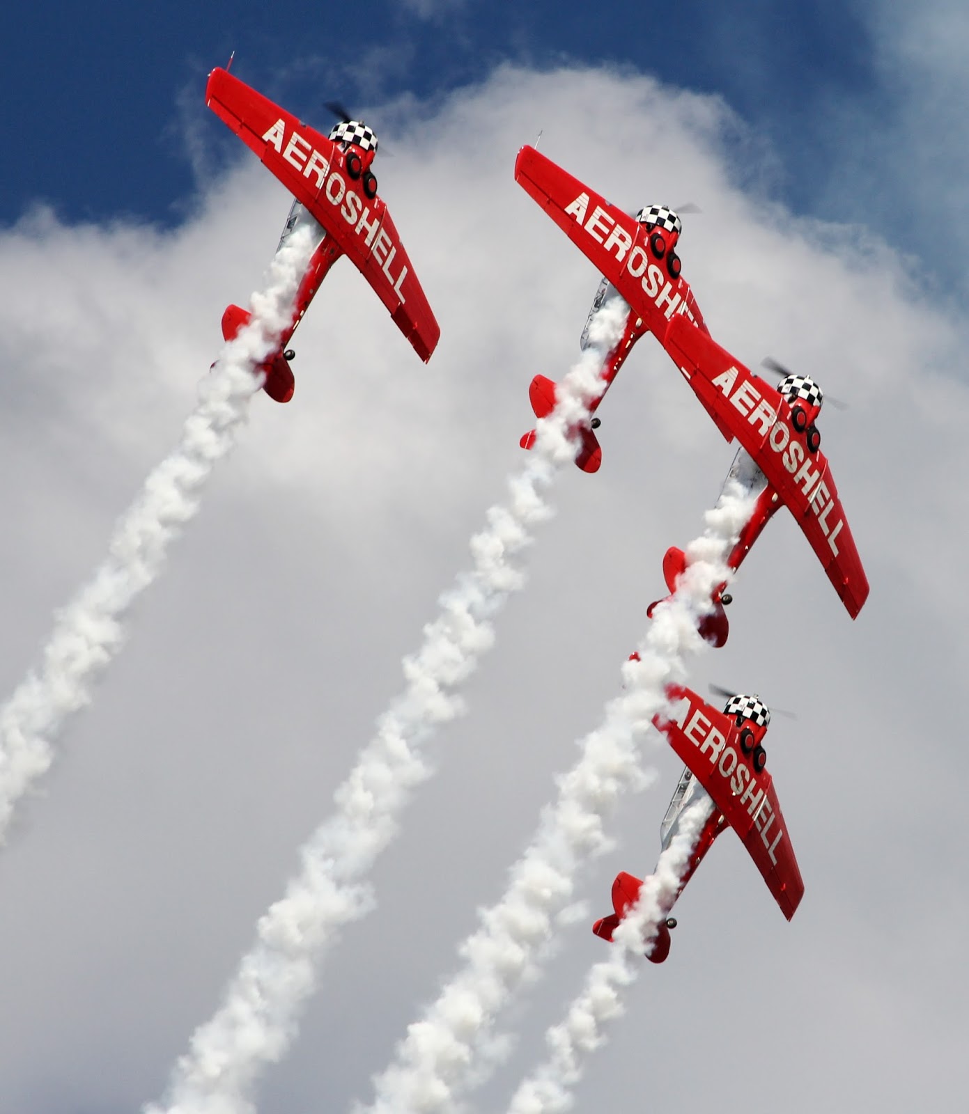 The Aero Experience: EAA AirVenture Oshkosh 2015: Airshow Performers ...