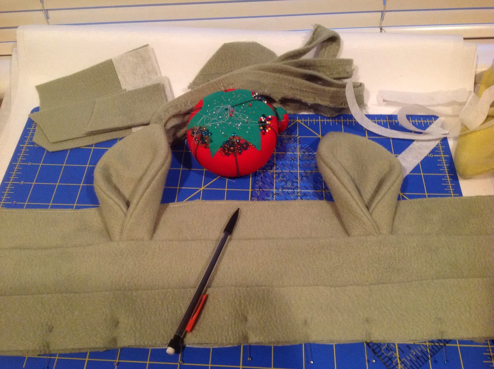 Trekkie Mom: Yoda Cowl/Head Piece