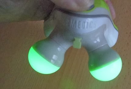 Blubbidiwupps Testblog: Massage leicht gemacht mit dem Ribbit von Homedics