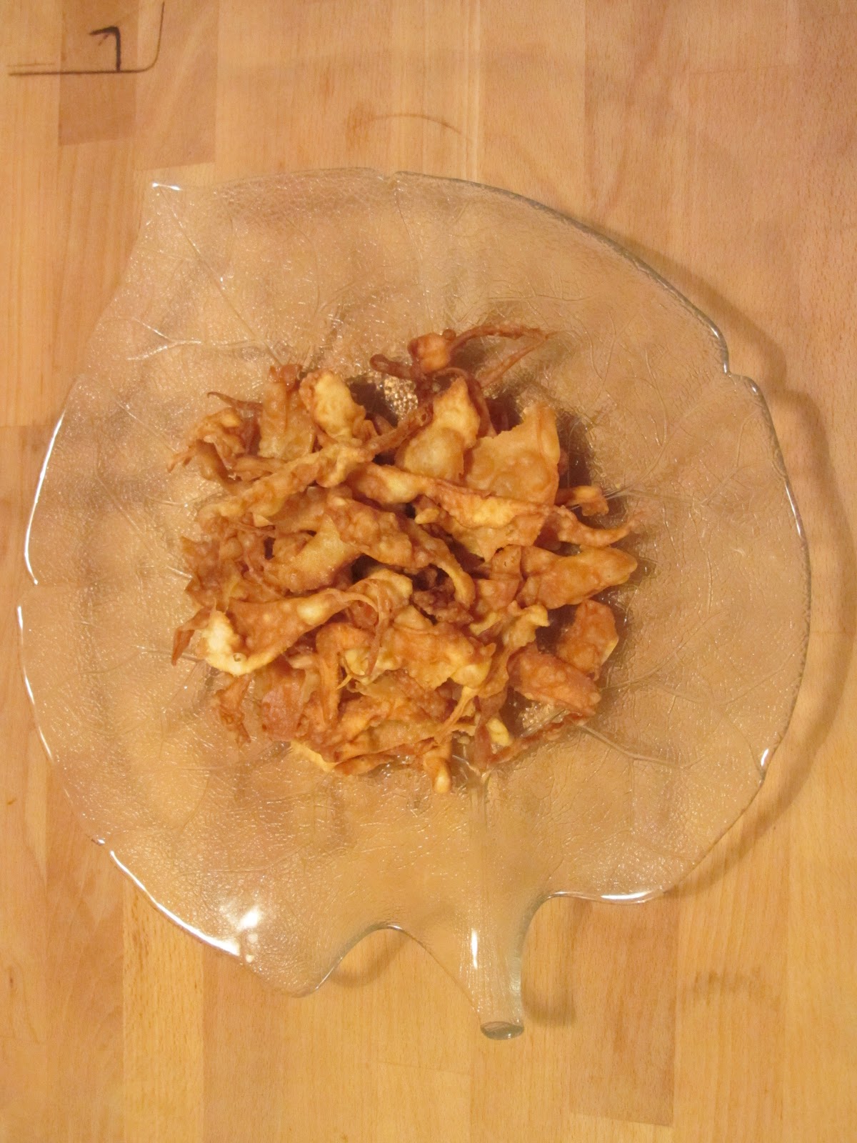 Top of the World Cakes: Icelandic Christmas "Leaf Bread" - Laufabrauð