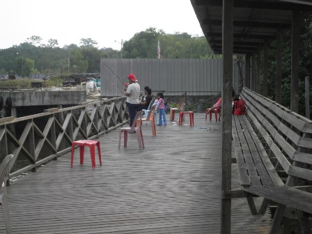 JALAN-JALAN JENAHAK PANGGANG: DOLLARBIRD DI JETI KUALA LUKUT
