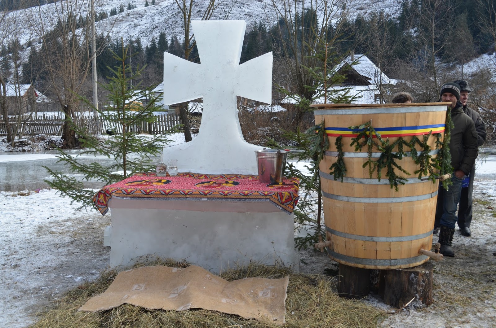 Boboteaza in Orașul Broșteni - ORASUL BROSTENI