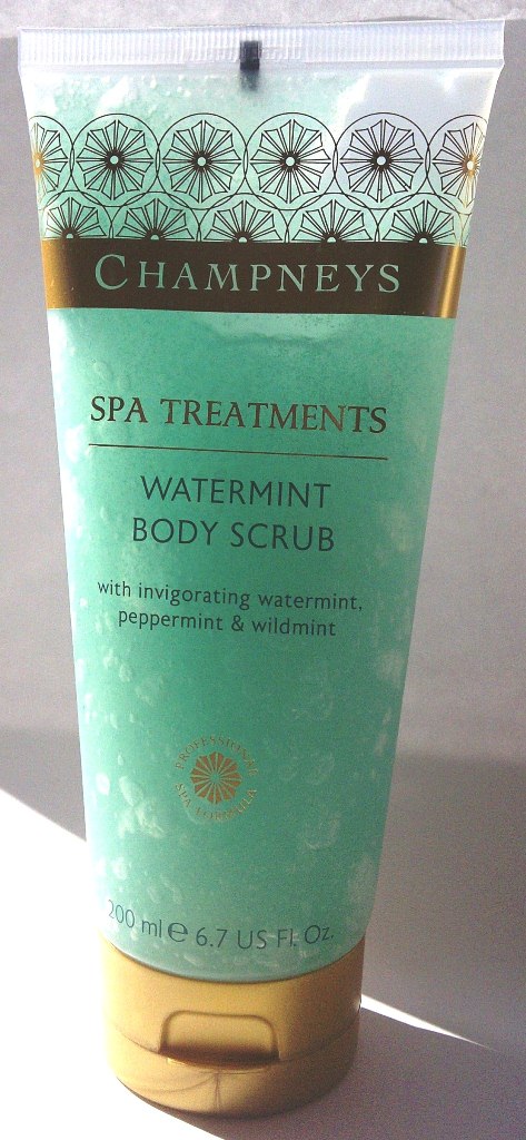 BeautySwot: CHAMPNEYS Spa Treatments Watermint Body Scrub