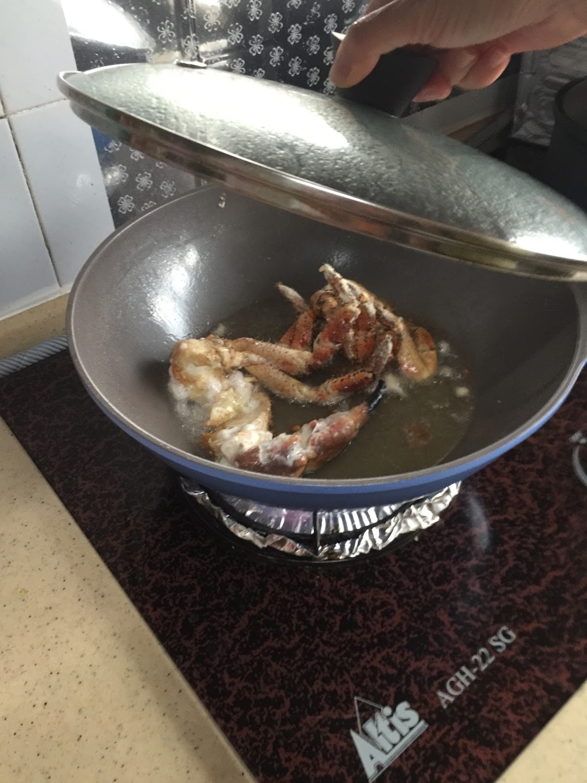 MyLifeAndPassionJournals: Salted eggs fry French Crabs