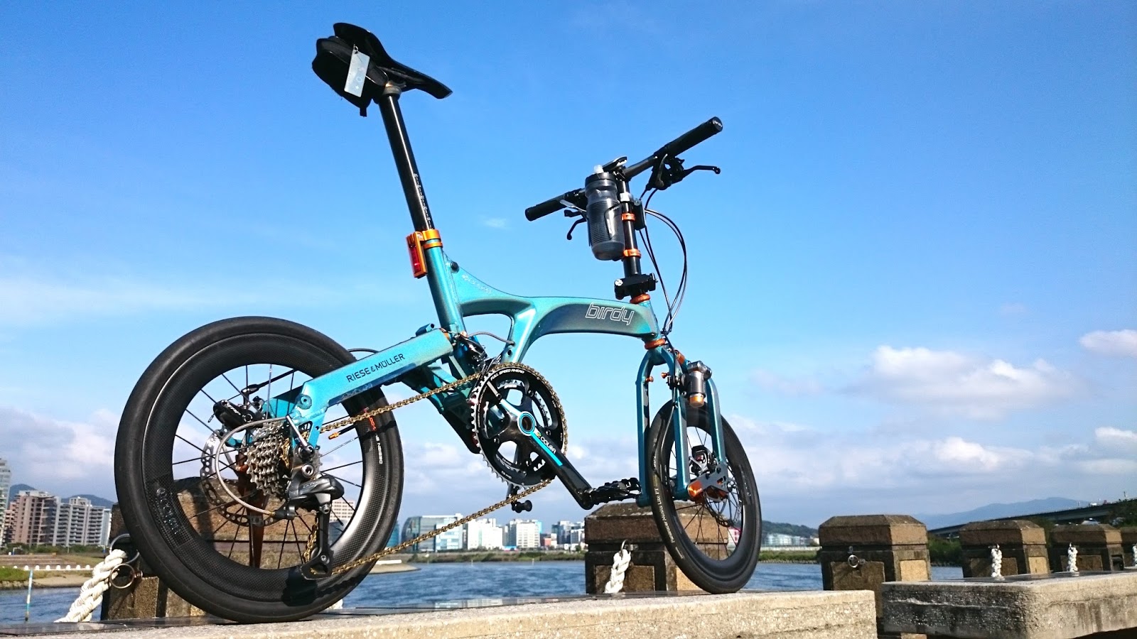 Folding Style ©: Mezzo, Ori, Birdy - Folding bikes with monocoque hinge ...