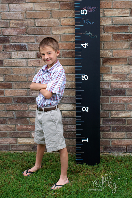 Redfly Creations: Chalk Board Ruler Growth Chart - Tutorial
