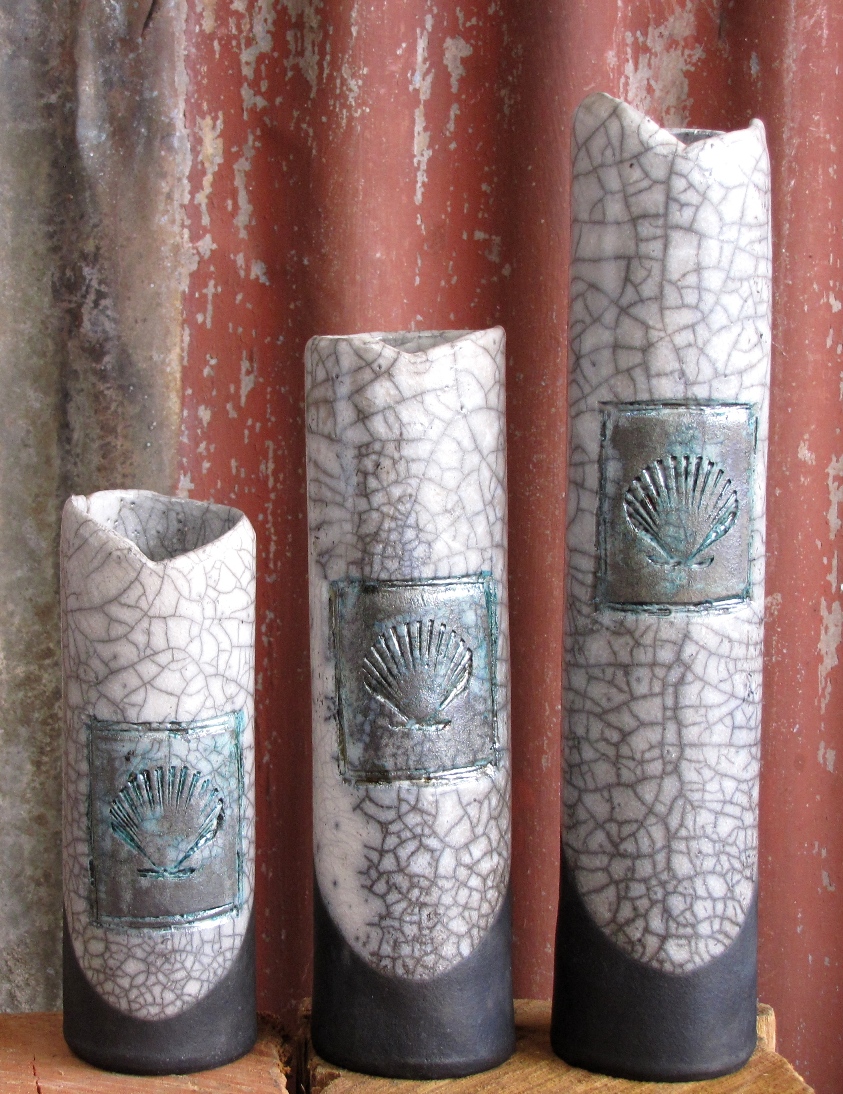 Jan Wallace Pottery: Successful Raku Firing Weekend