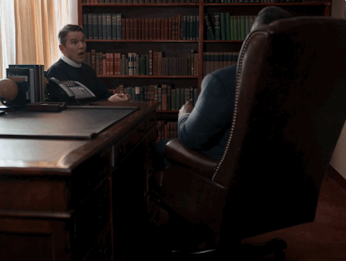 my new plaid pants: Great Moments In Movie Shelves #160