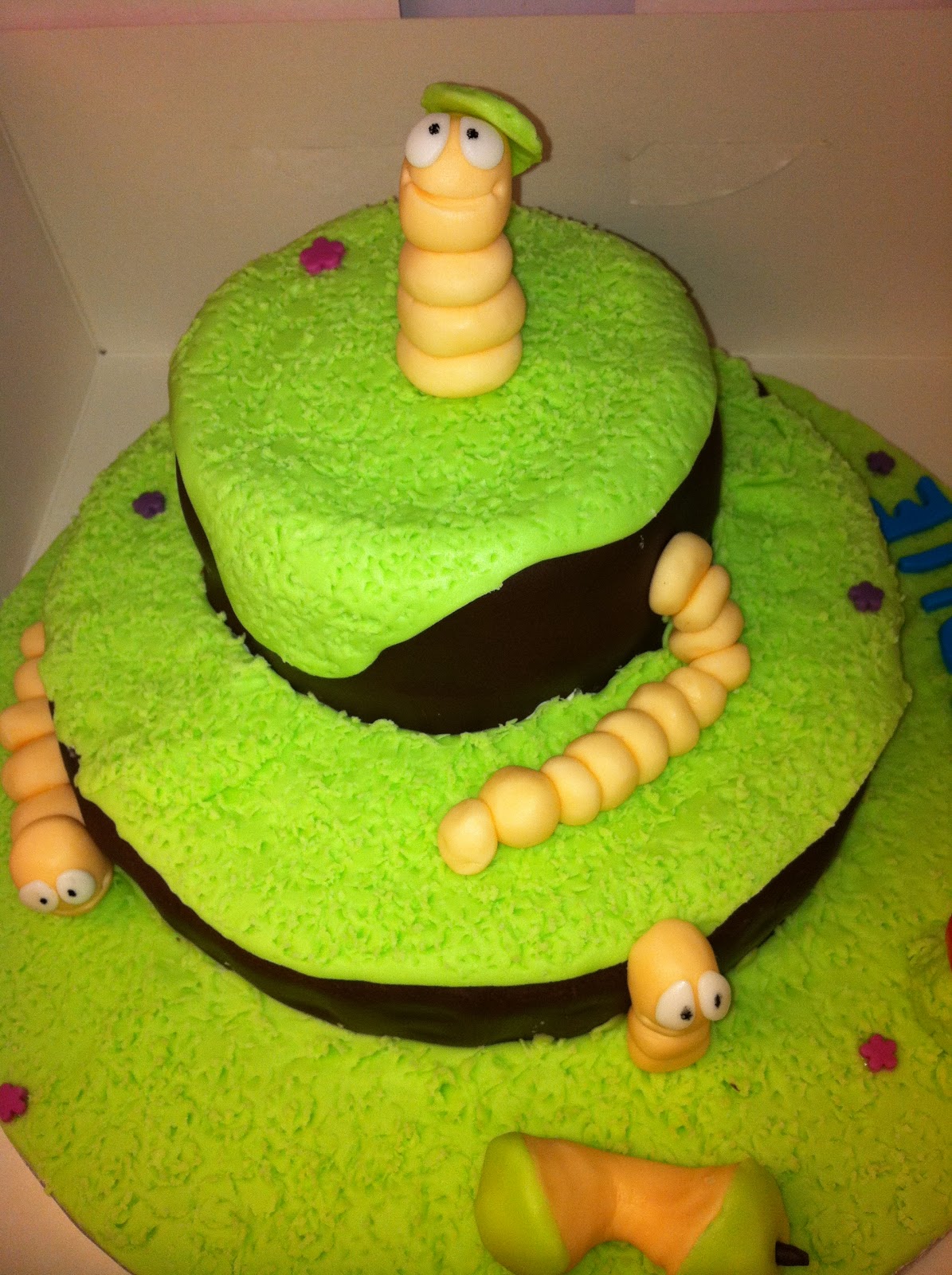 My Life in Cakes: Wiggly Worm Cake