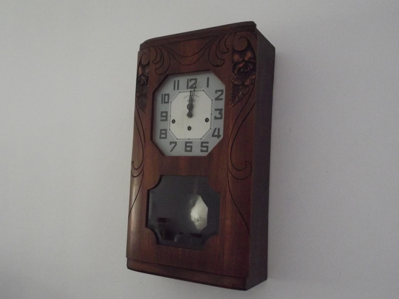 ancien carillon Westminster IROD sonne minuit demi quarts d' heures 12 ...