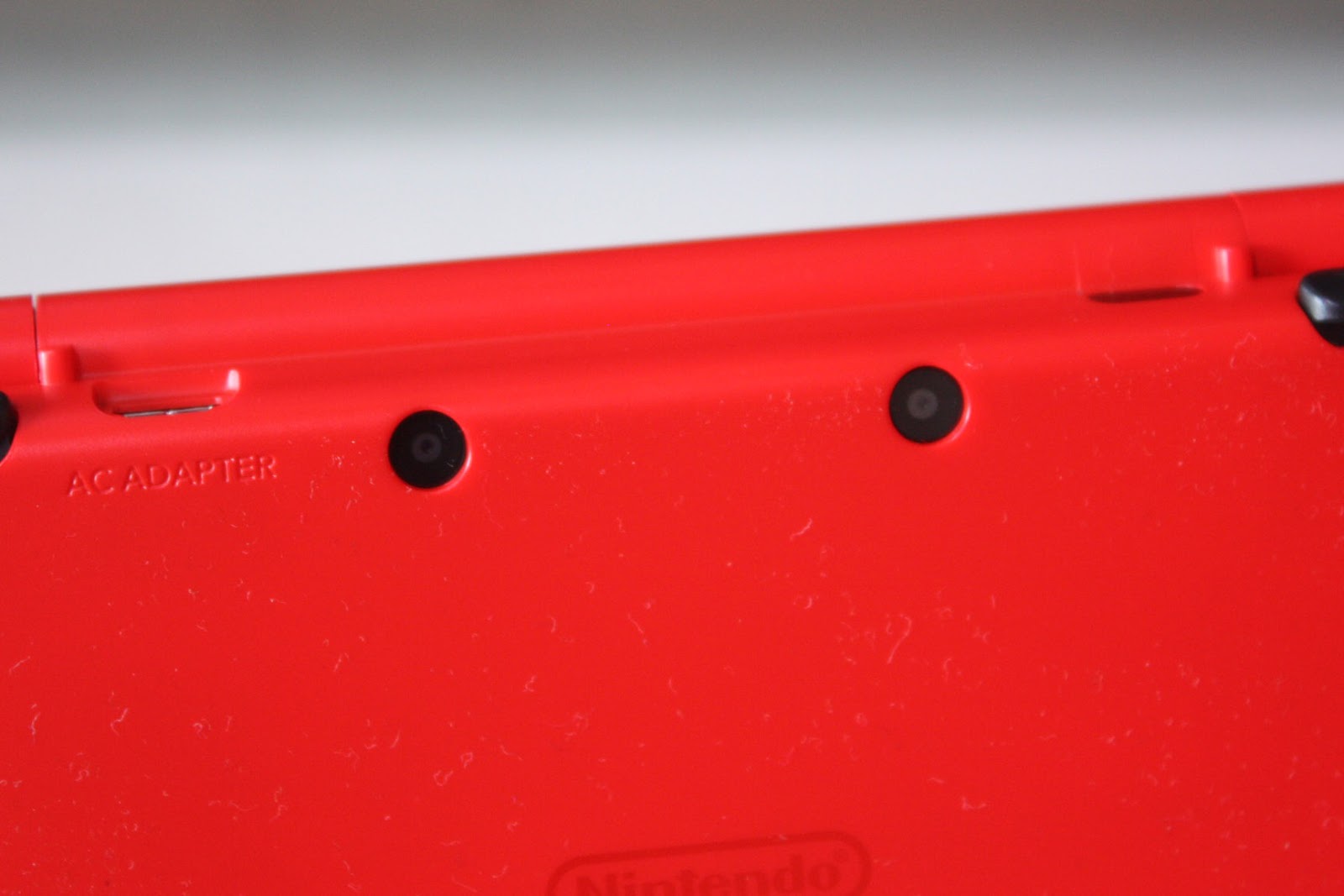 Half-Circle-Forward: New Nintendo 2DS XL Pokeball Edition (Non-geek) Review