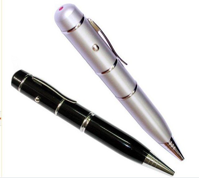 MAGAZINUL DE PE NET: PIX USB MEMORY STICK 8GB CU LASER POINTER WORDUBY