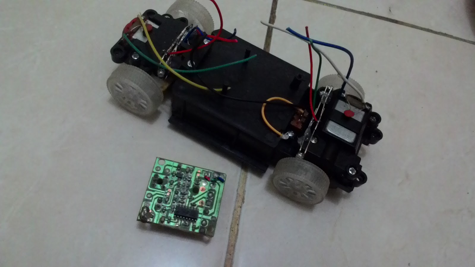 Membuat Mobil Remote Control dengan Remote TV dengan mikrokontroller ...