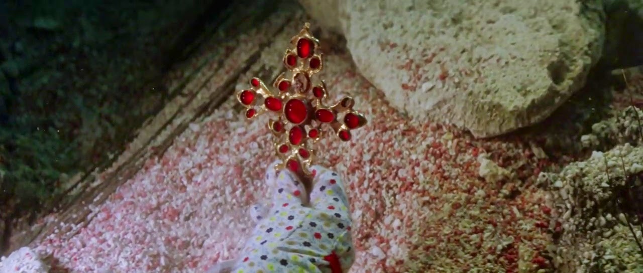 Dusty Video Box: Lovely and shallow… The Deep (1977)