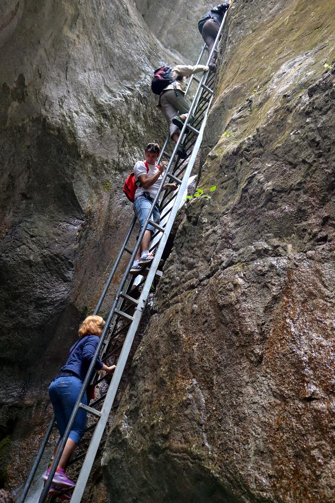 Emotii pe scarile canionului