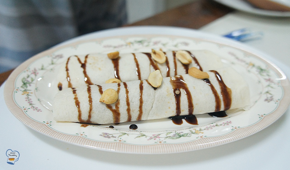 Pinay Panadera's Culinary Adventures: Tortilla Dessert Wrap