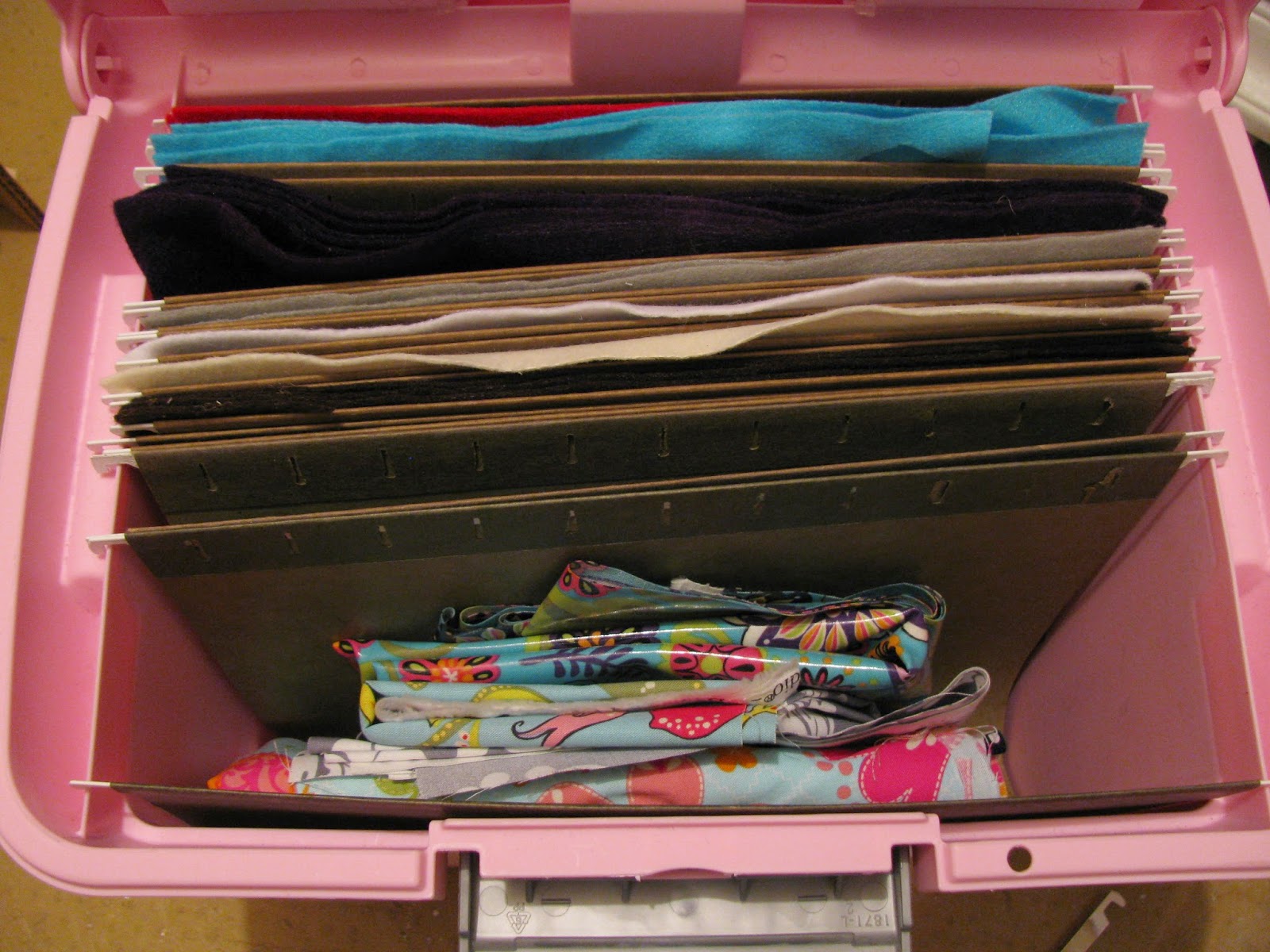 Miranda's Great Finds: Craft Closet Makeover!