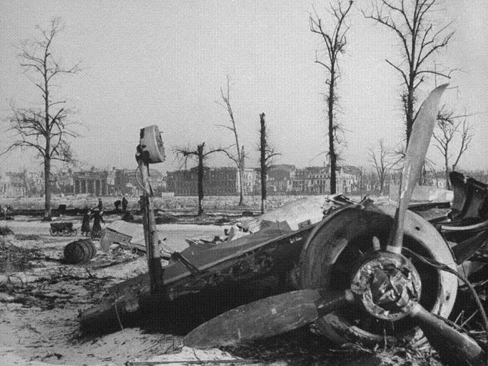 FalkeEins - the Luftwaffe blog: Final Luftwaffe flights into and out of ...