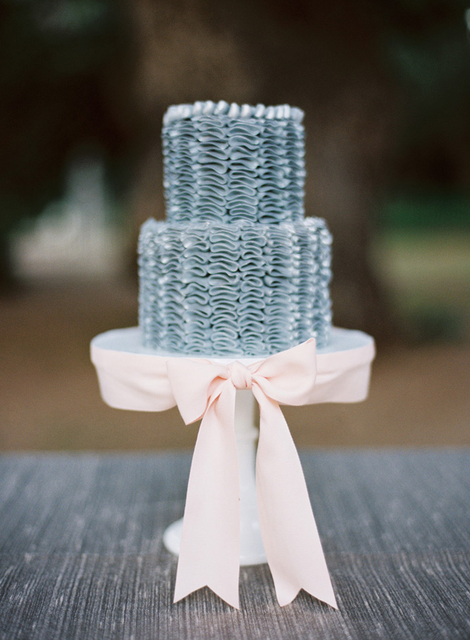 {Wedding Trends} : Ruffled Cakes - Belle The Magazine
