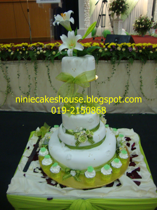 ninie cakes house: Wedding and Hantaran