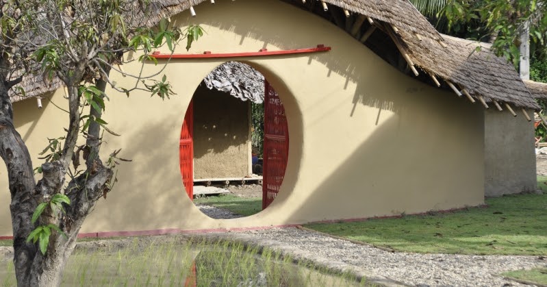 Adobe Construction - Low tech and Low Energy Construction - Builders ...