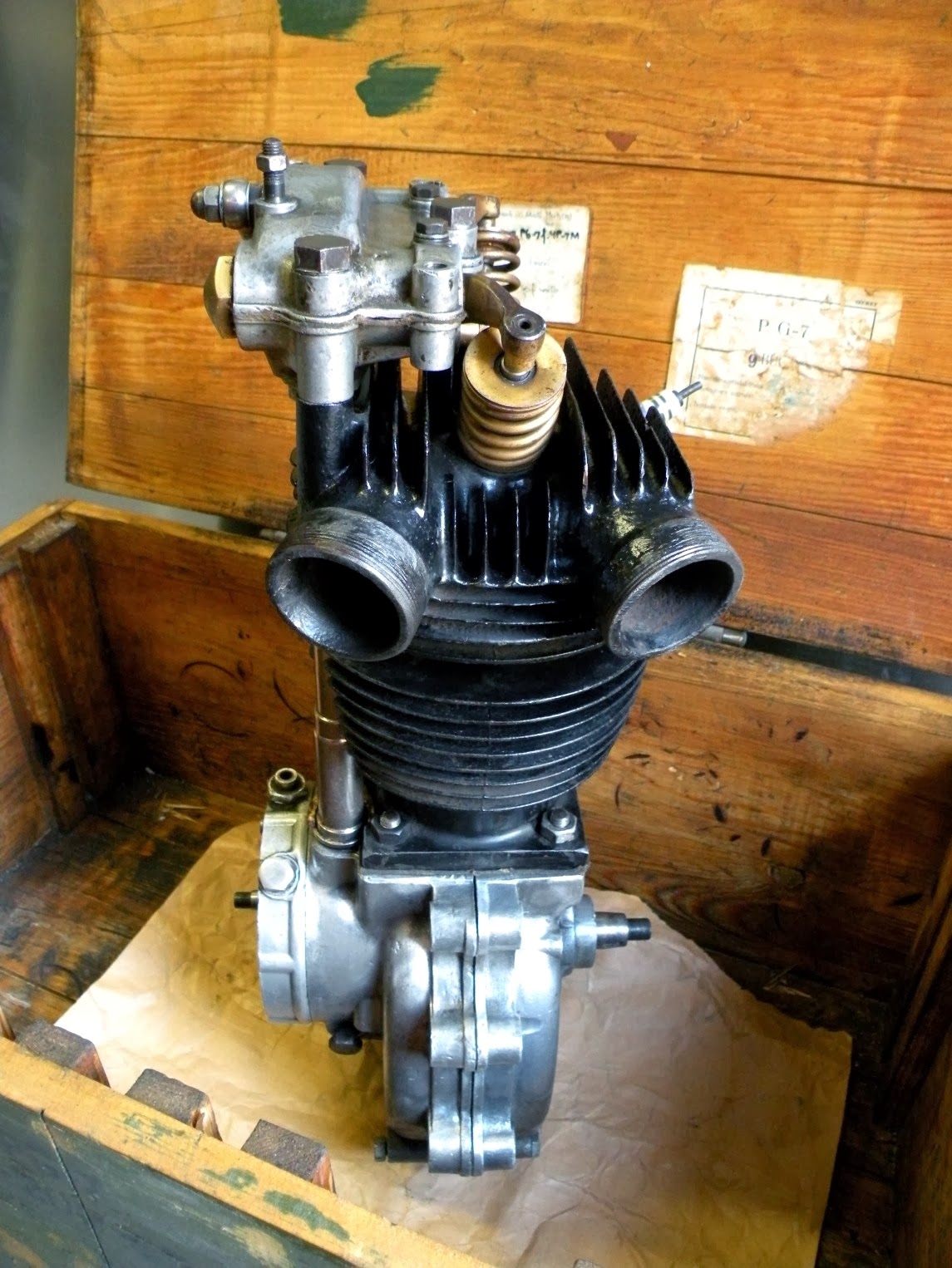 Bastybikes: German triumph TWN engine