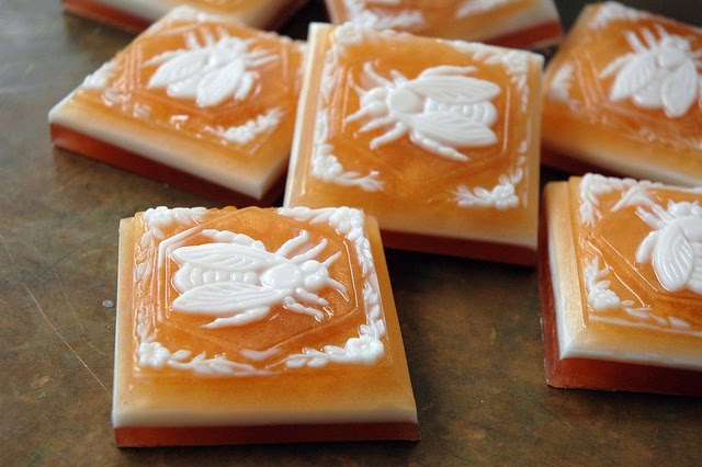 The Soap King: Honey and Milk Bee Bars