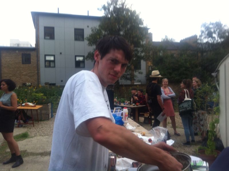 Stuart Middleton: August 2013