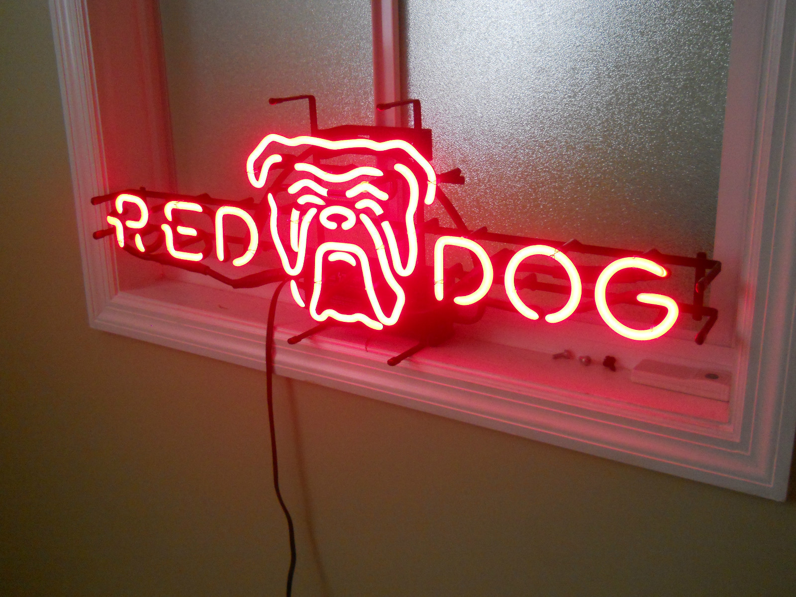 Luusama Motorcycle And Helmet Blog News: Red Dog Miller Beer Bar Neon ...