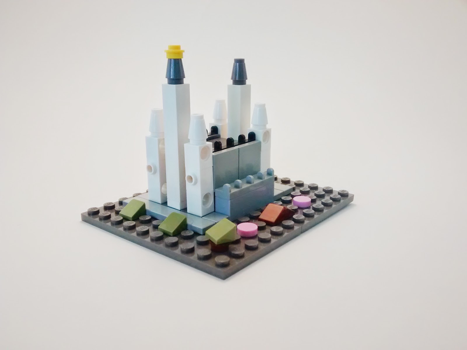 Randimity: Lego Micro-build Temples