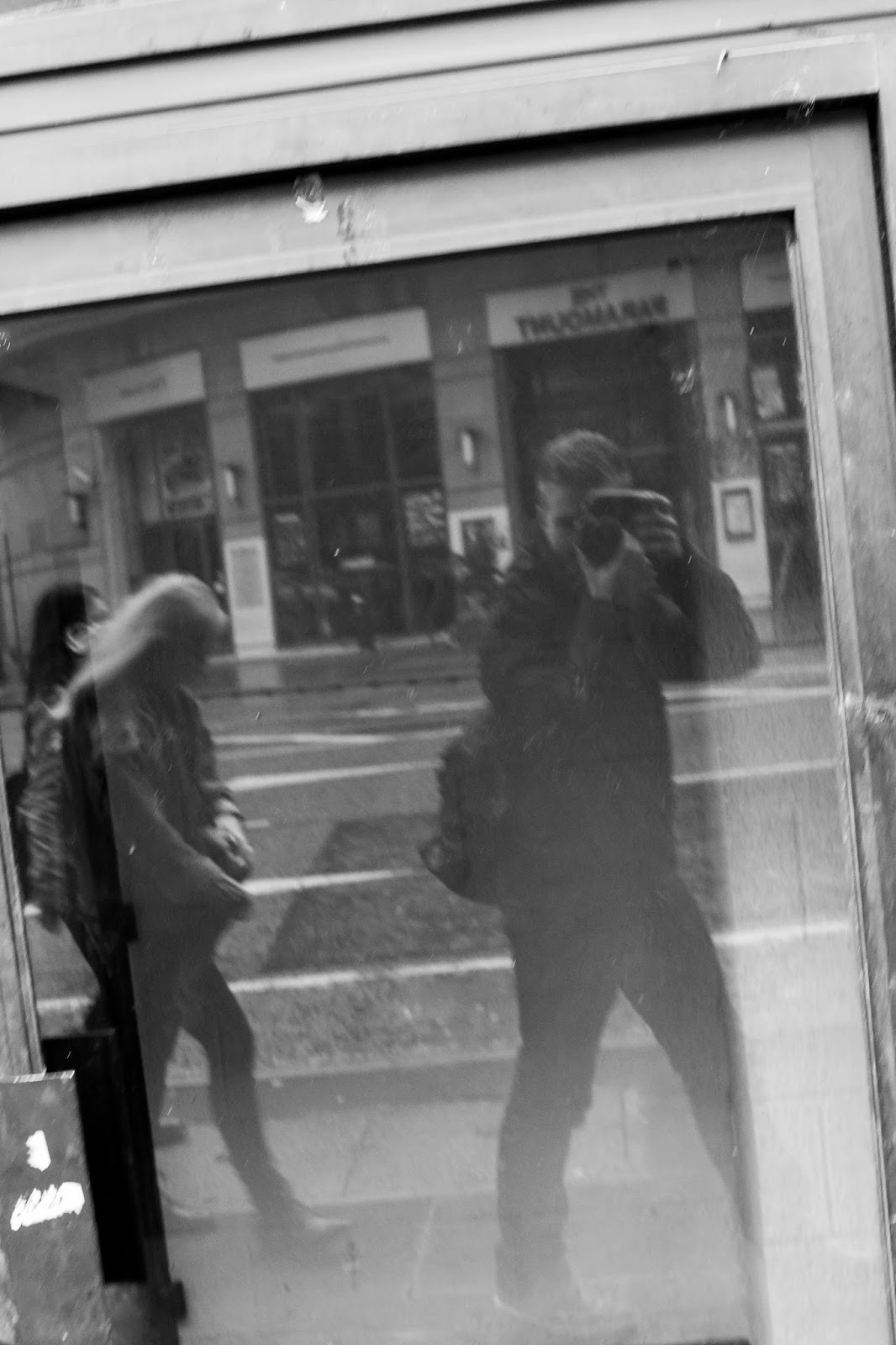 Camera and composition tutorials: Lee Friedlander- Reflections