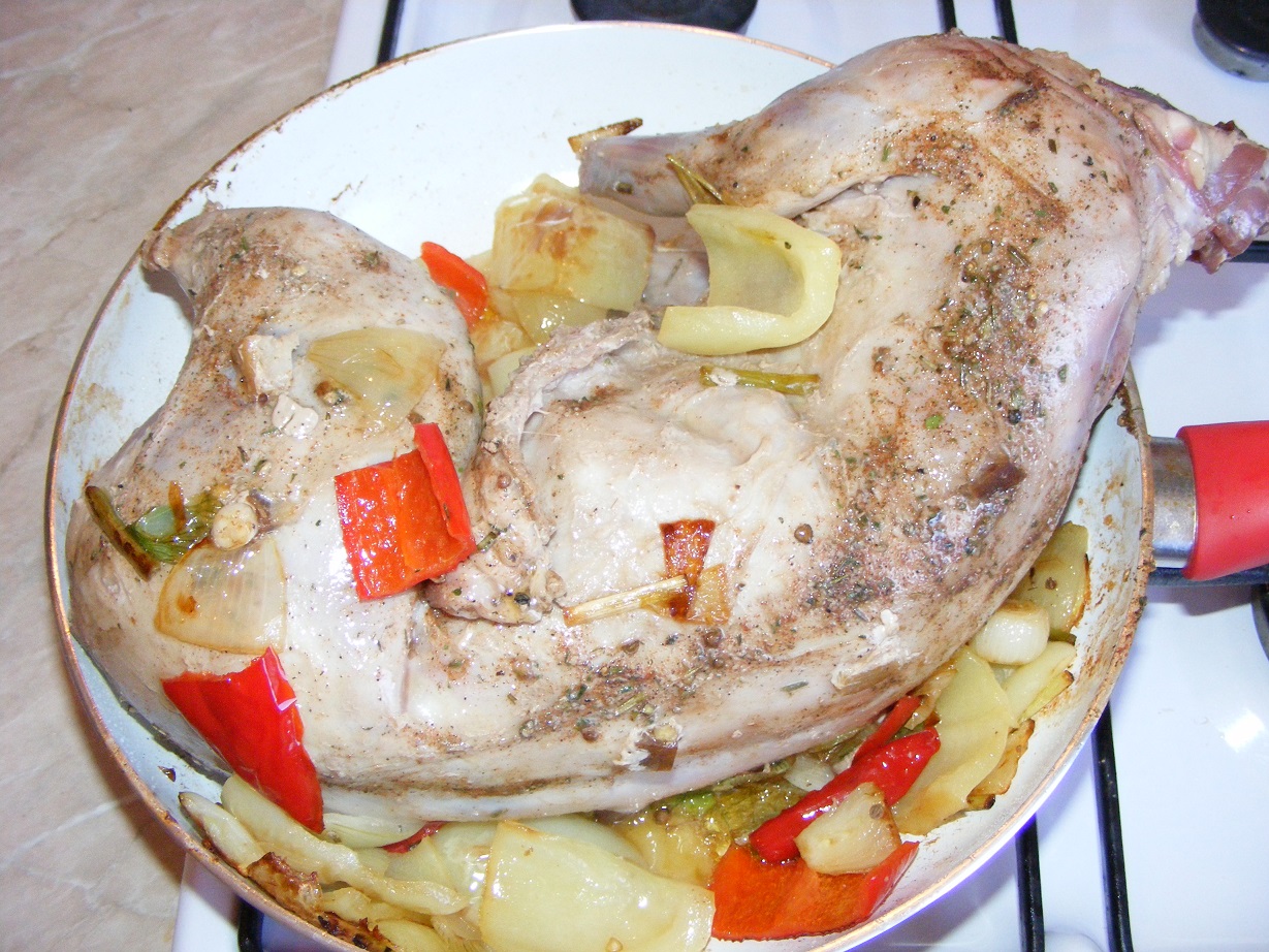 Iepure intreg la cuptor | Preparatedevis.ro