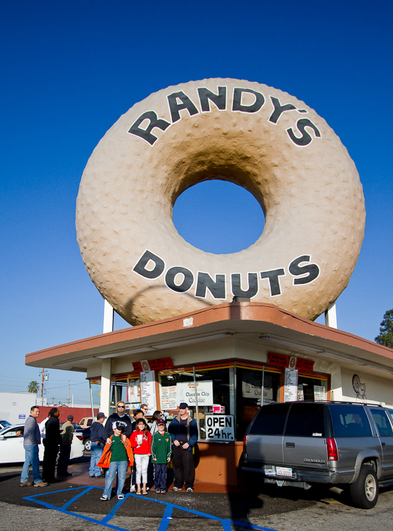 Tales of the Flowers: Randy's Donuts