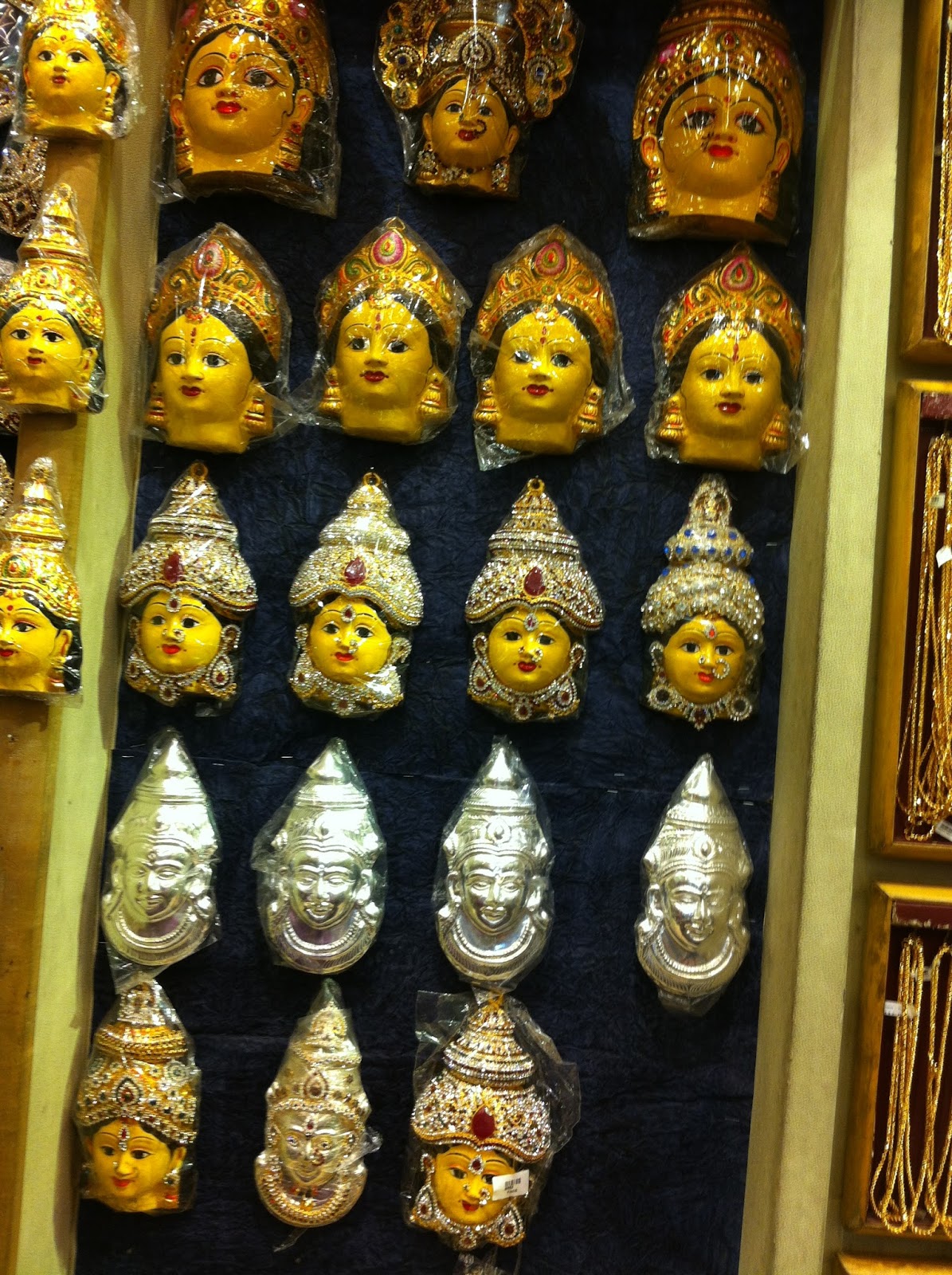 SHRINGAR COSTUMES: Lakshmi Mukhavada