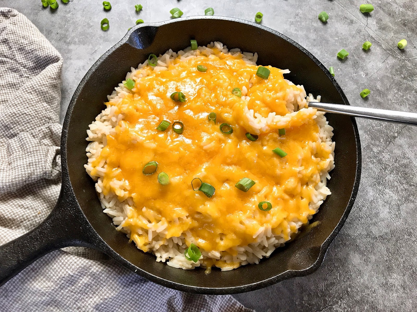 Cheesy Rice with Garlic and Onion