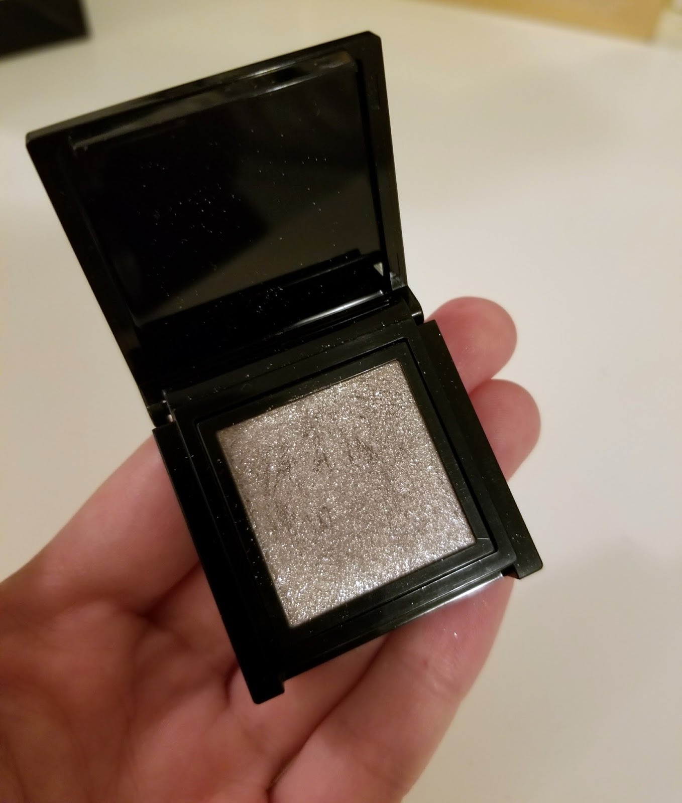 Up quark makeup - a tiny blog sale