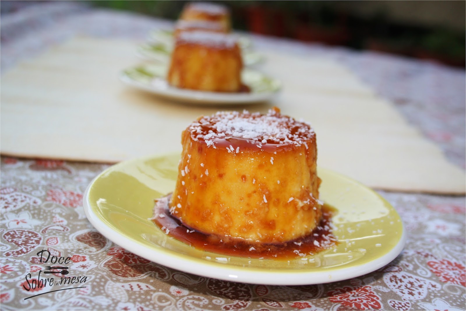 Doce Sobre(a)mesa: (Mini) Pudins de Iogurte e Côco