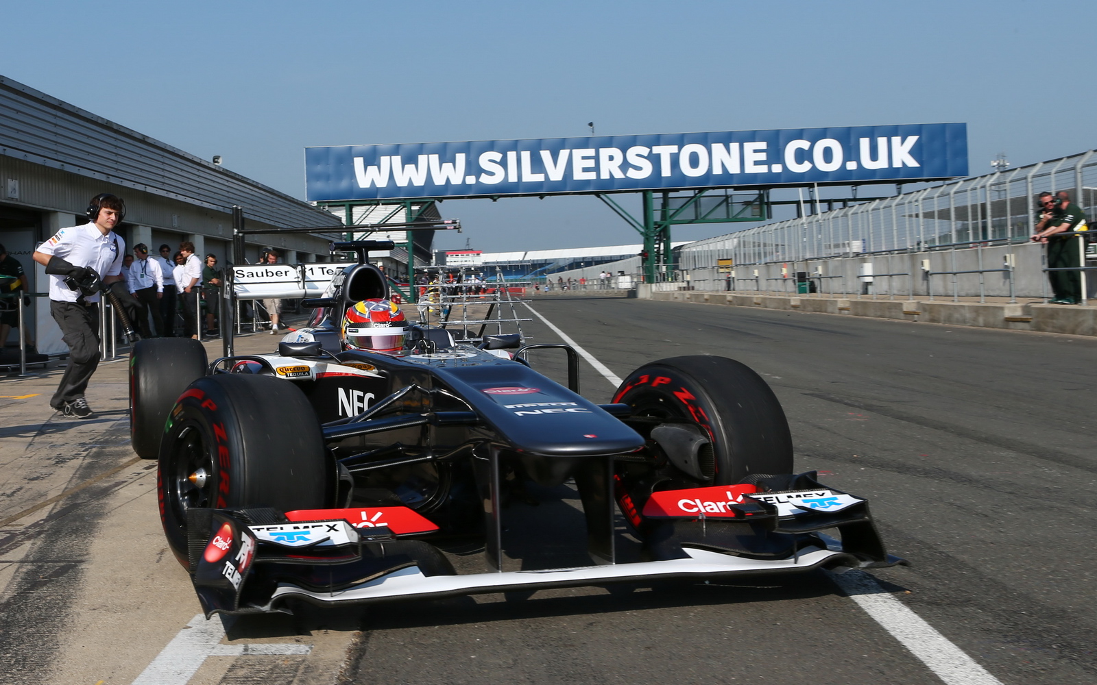 2013 SILVERSTONE TEST: DAY 1 IN HIGH RESOLUTION IMAGES - FORMULA 1